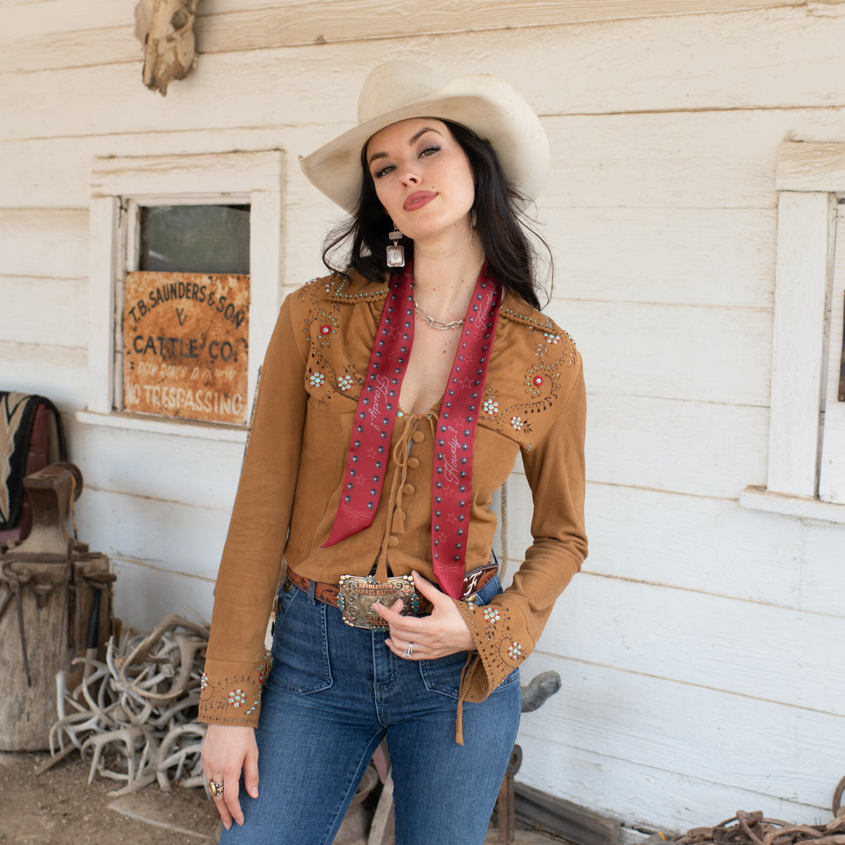 Twilly-Howdy – Fringe Scarves