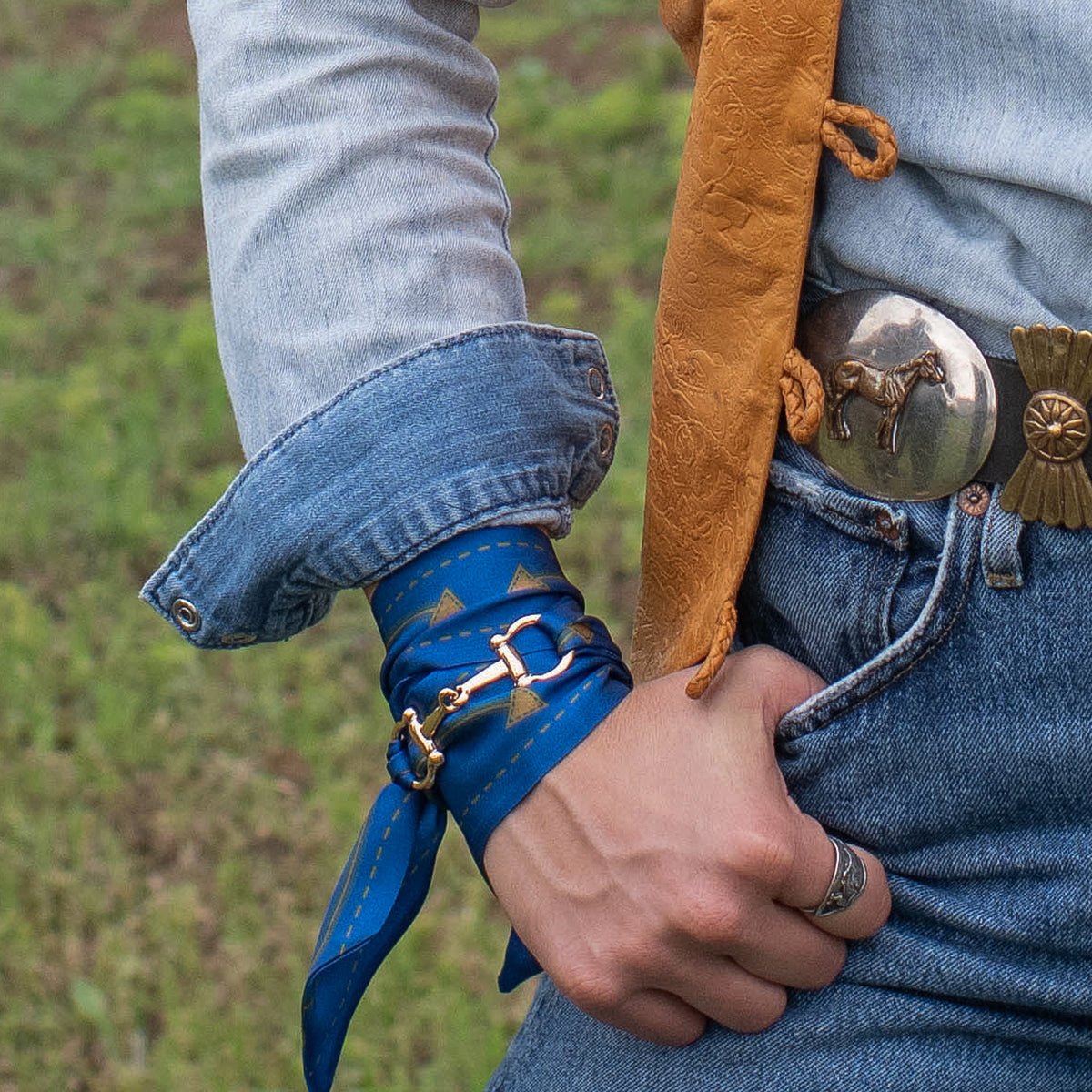 Twilly-Smiley Pocket – Fringe Scarves