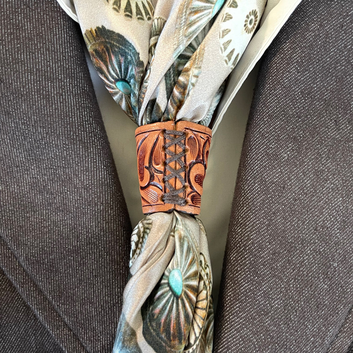 Slide - Angelo – Fringe Scarves