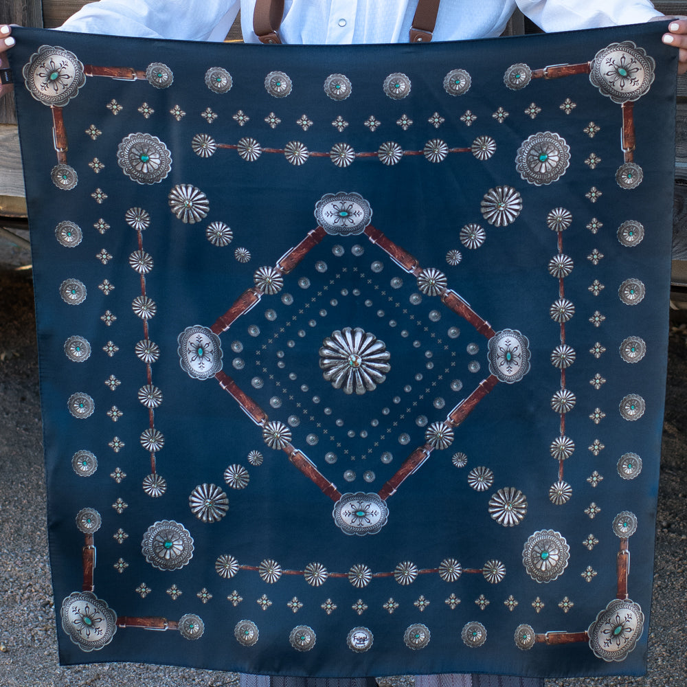 Flagstaff – Fringe Scarves